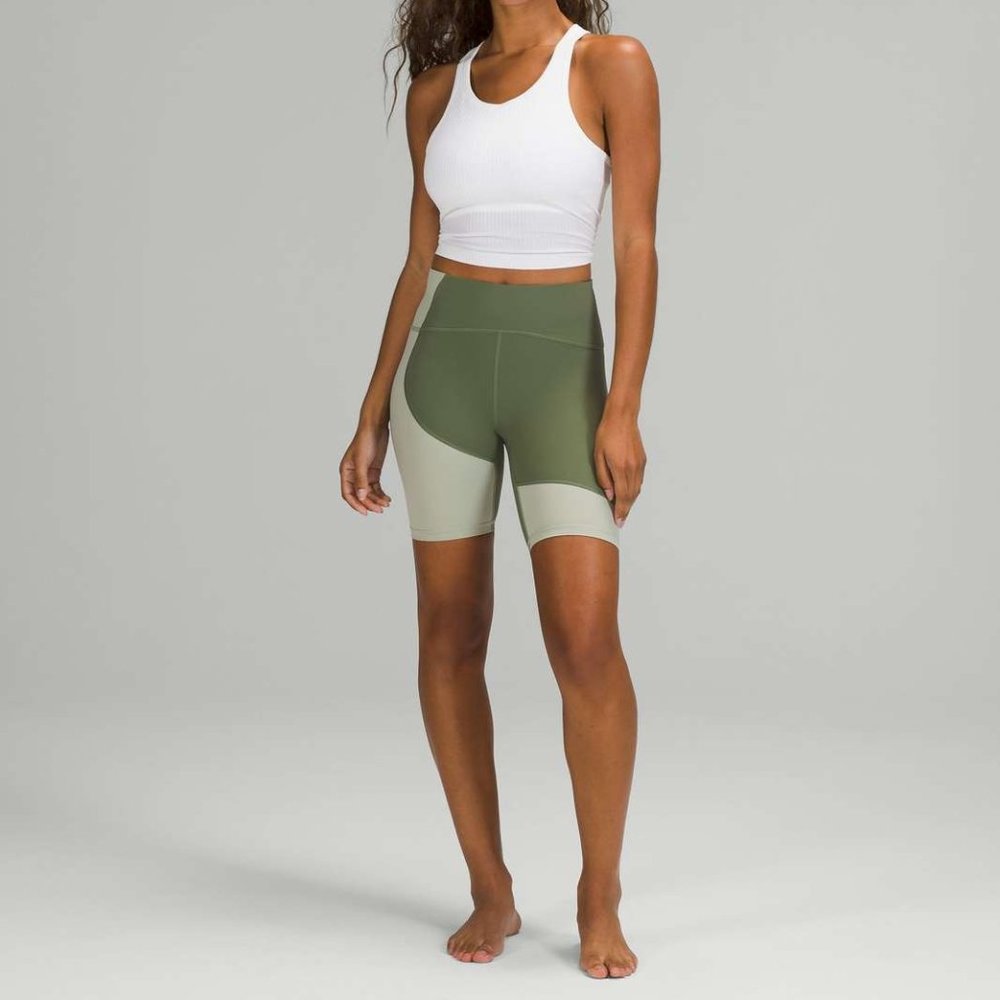 Lululemon Nulu Color Block High Rise Short 8" Size 6 - Gem